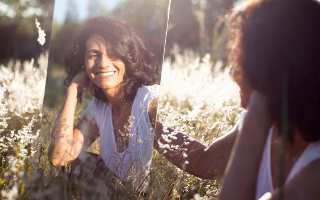 6 Ways to Mirror, Rotate and Flip Webcam on Windows 10/11 - Fineshare