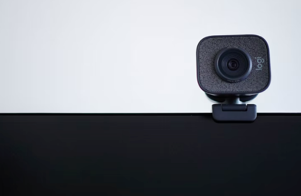 Windows Webcam Keeps Freezing? 4 Tips to Fix It - Fineshare